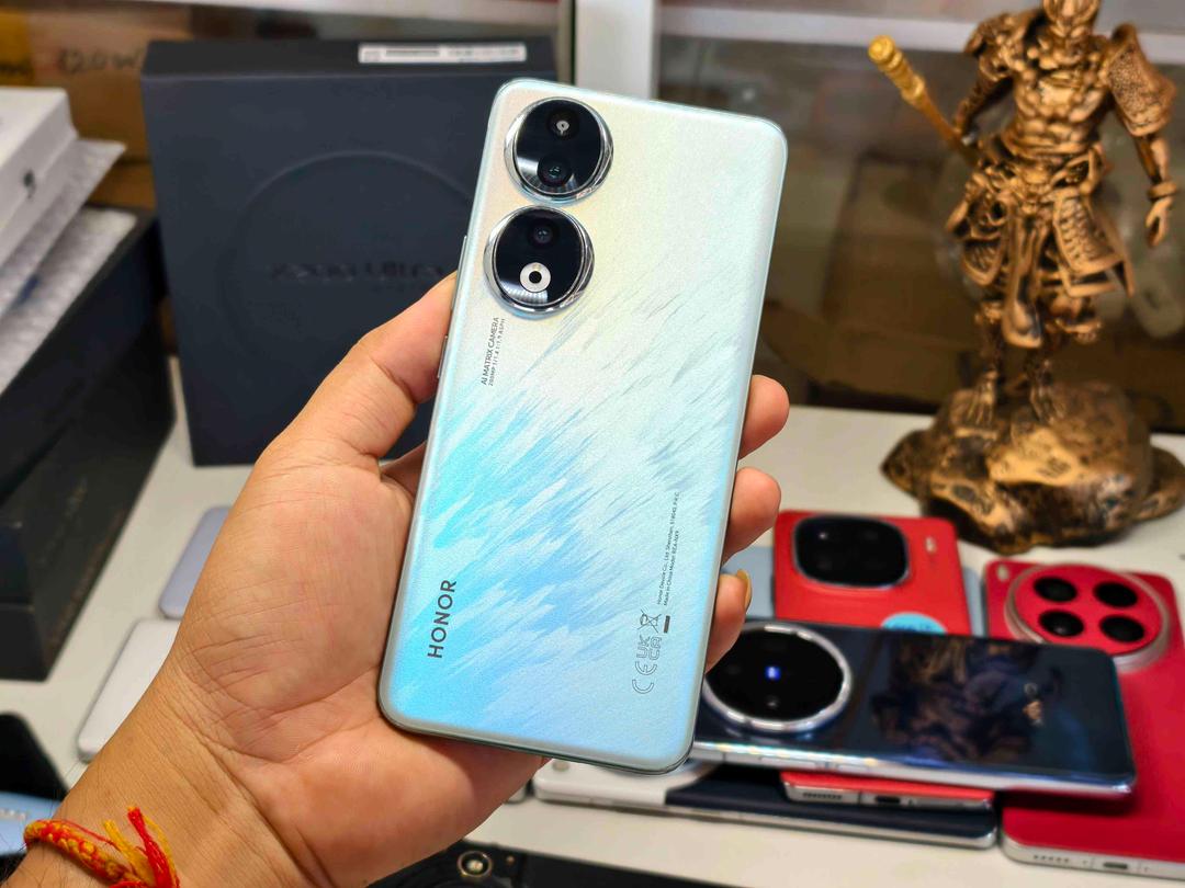 Shan Phone Store - ហ៊ាសាន លក់ទូរស័ព្ទទំនើប | RedBox